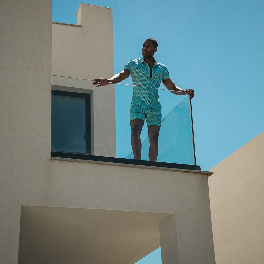 Silky stretch short sleeve shirt aqua | Code 22